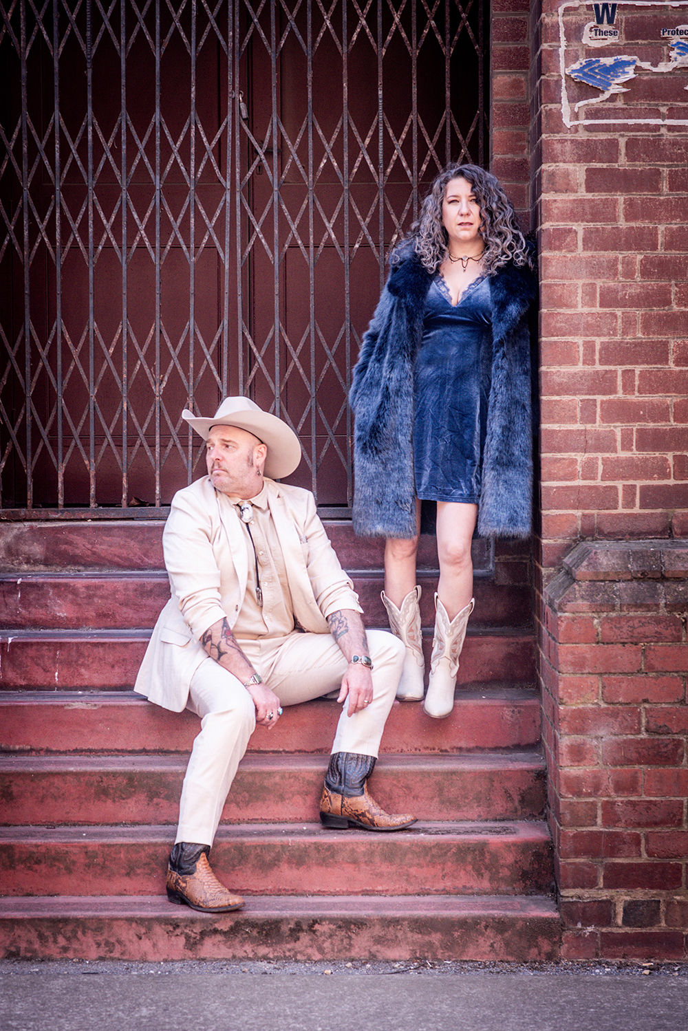 'The intimacy crosses over: Adelaide duo Tin Town get down in the dirt ...
