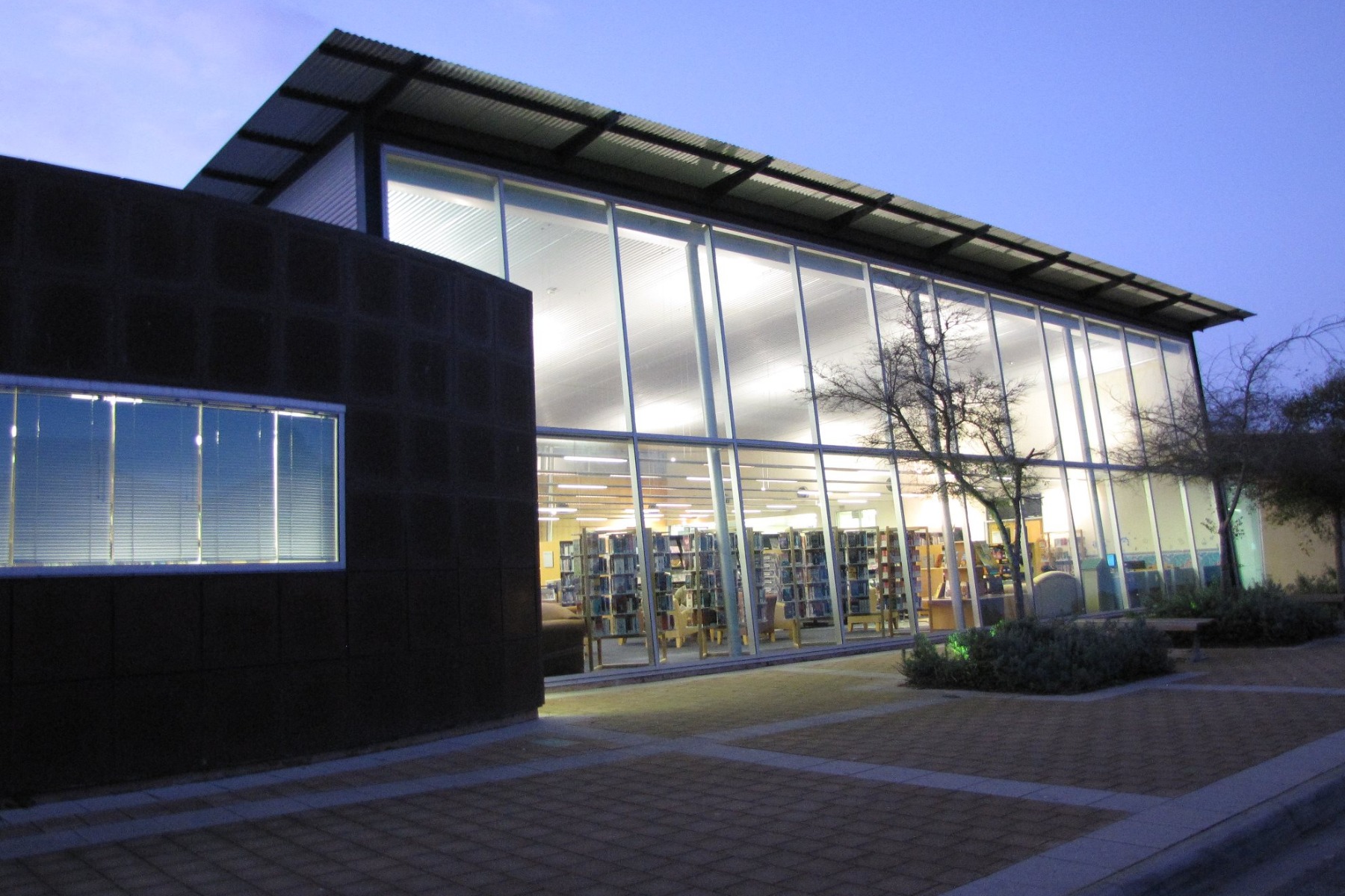 Why South Australians are embracing libraries after dark - News | InDaily, Inside South Australia