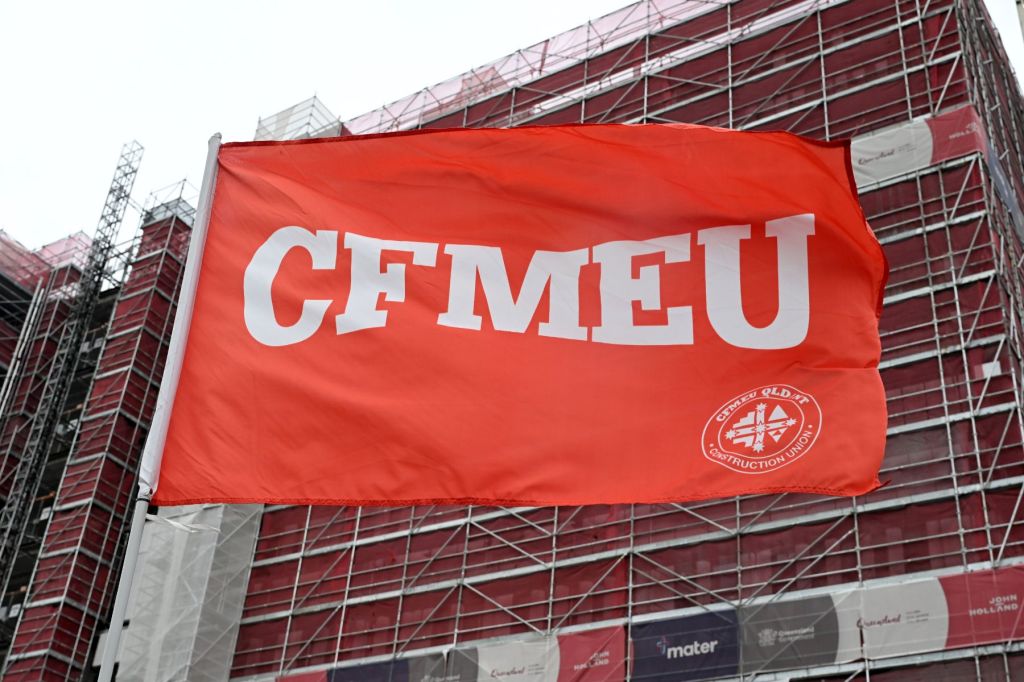 Pressure on CFMEU ramps up with new legal action over Brisbane site ...