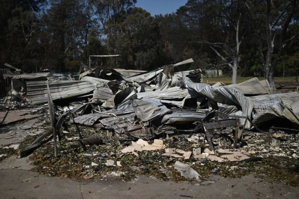 Cause of catastrophic Victorian bushfire, as victim named - News ...