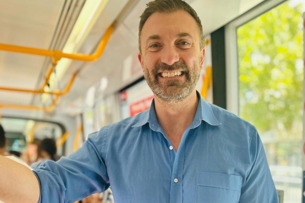 Greens on board for hills seat battle: The Robert Simms campaign story ...